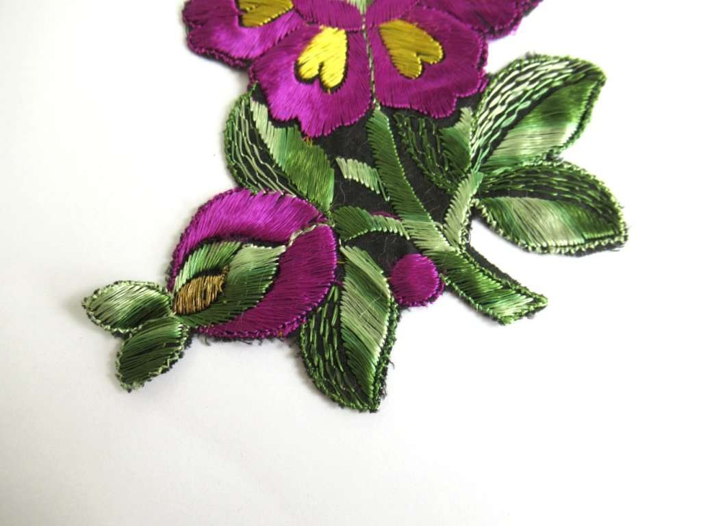 Applique, Flower applique, 1930s vintage embroidered applique. – UpperDutch
