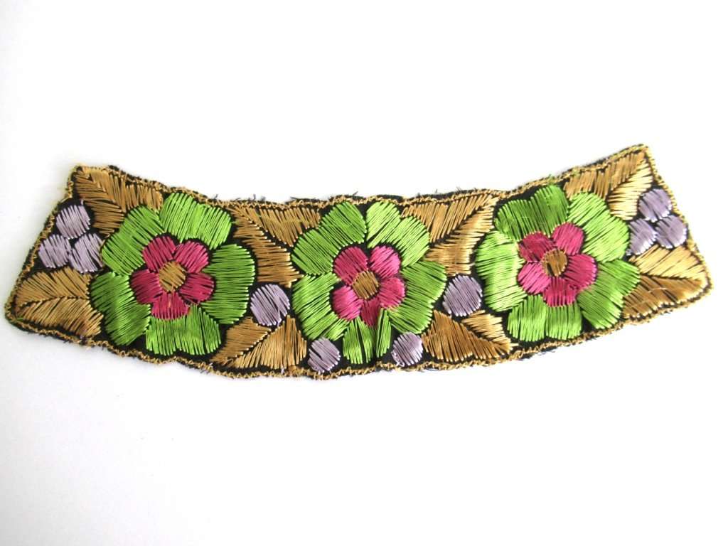 Trim Applique, 1930s floral embroidered applique. Sewing supply ...