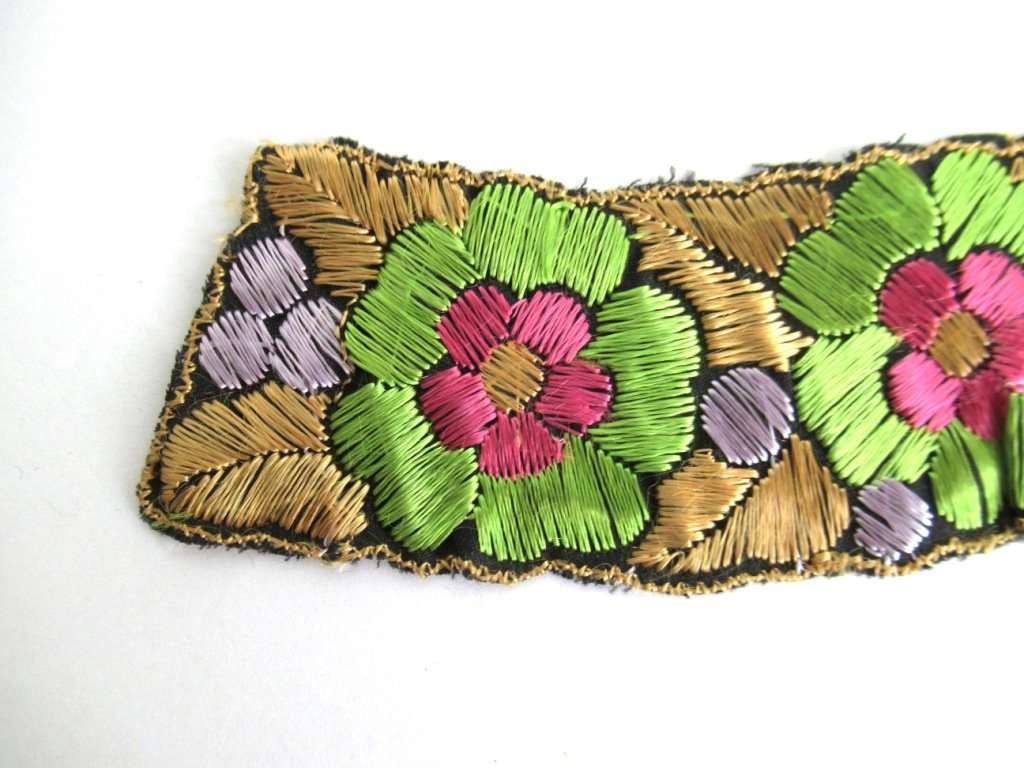 Trim Applique, 1930s floral embroidered applique. Sewing supply ...