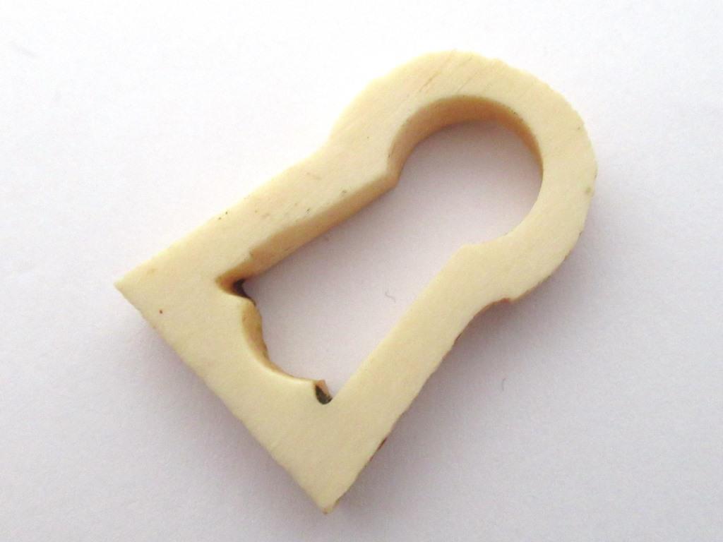 Antique Bone Keyhole cover, bone escutcheon, key hole frame – UpperDutch