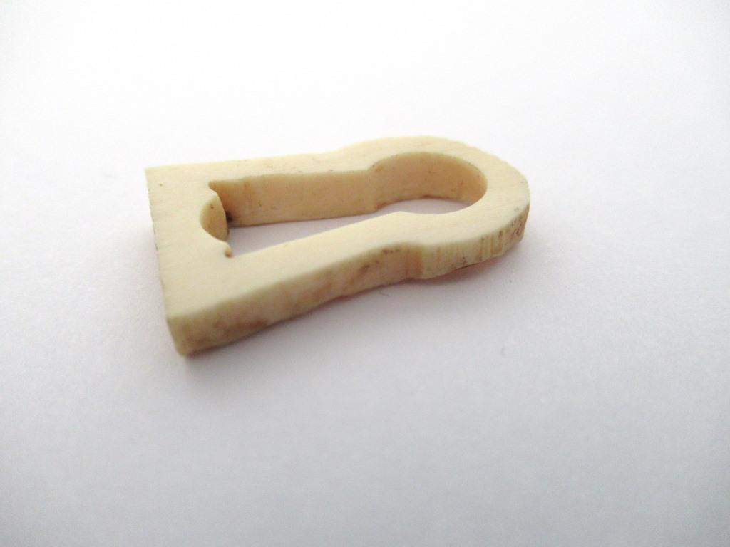 Antique Bone Keyhole cover, bone escutcheon, key hole frame – UpperDutch