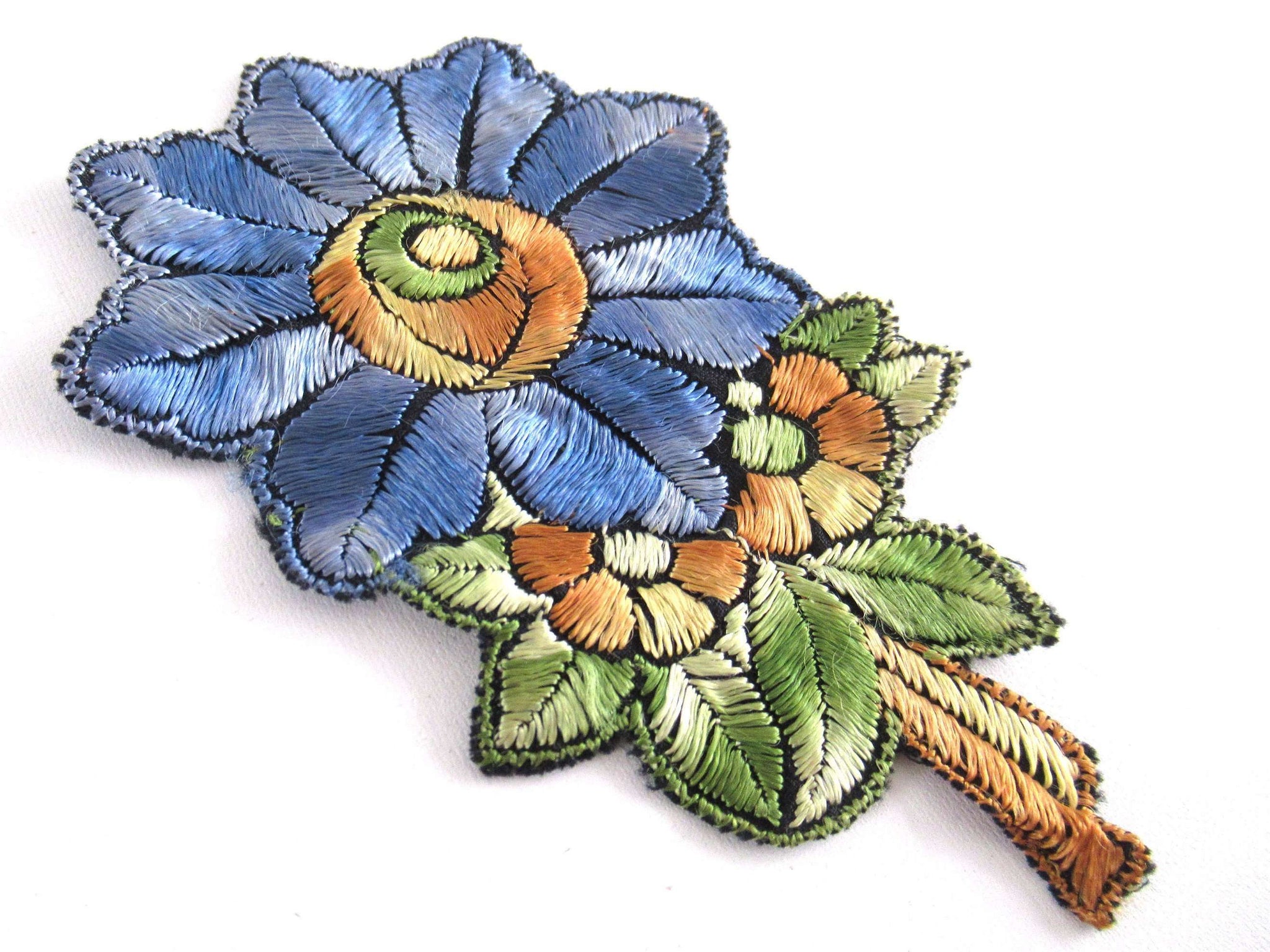 Flower applique 1930s vintage embroidered applique. Vintage floral pat ...