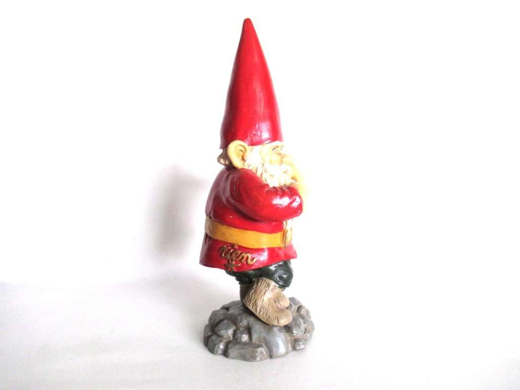 11 INCH red Rien Poortvliet pointing Gnome figurine, Lean leaning, Dav ...