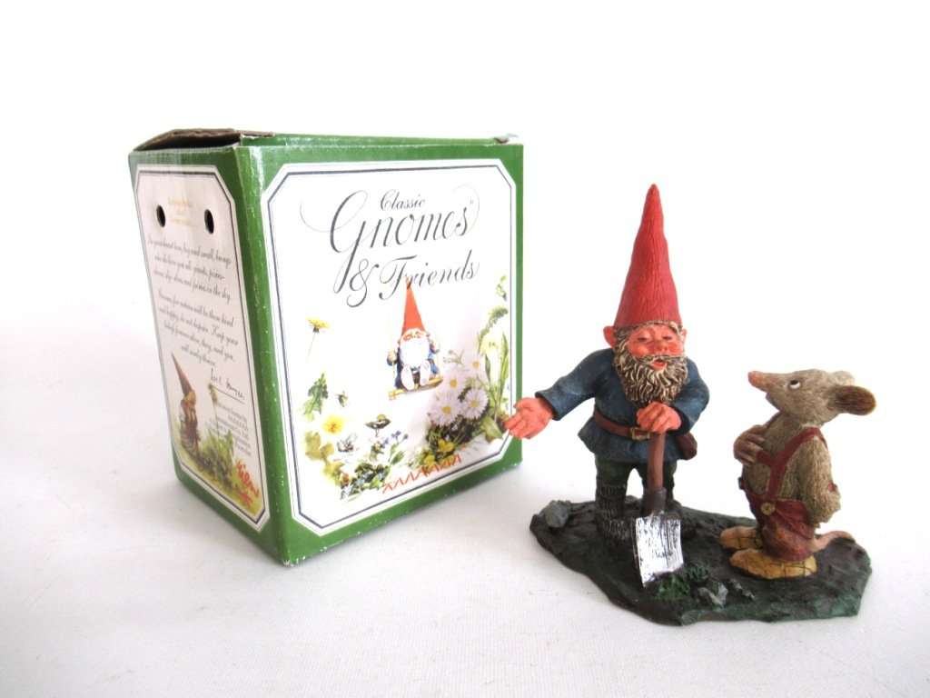 'Al with Mouse' in original box. Gnome with shovel and mouse figurine ...