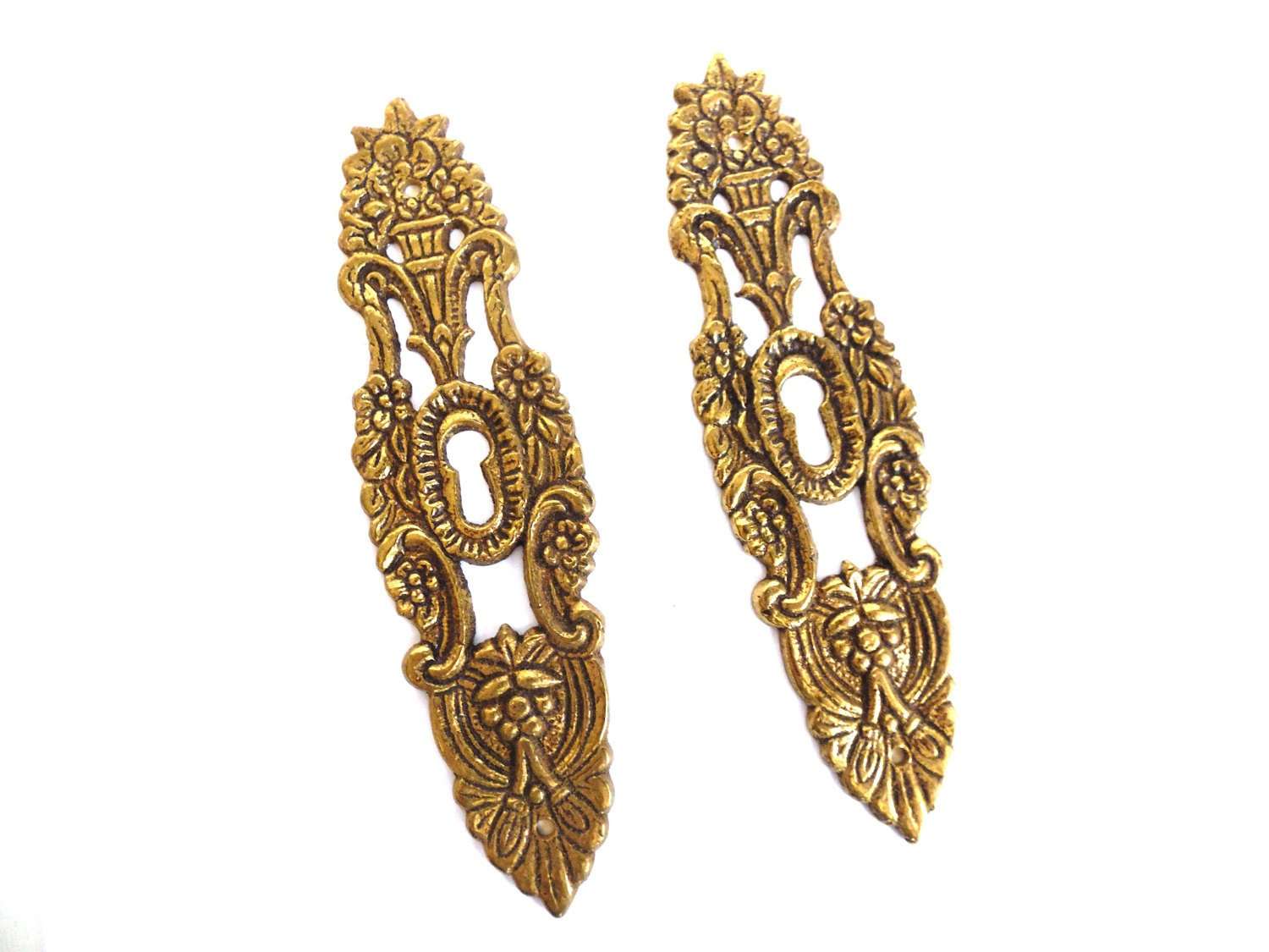 1 (ONE) Antique Ornate Keyhole cover, escutcheon, key hole frame, Vict ...