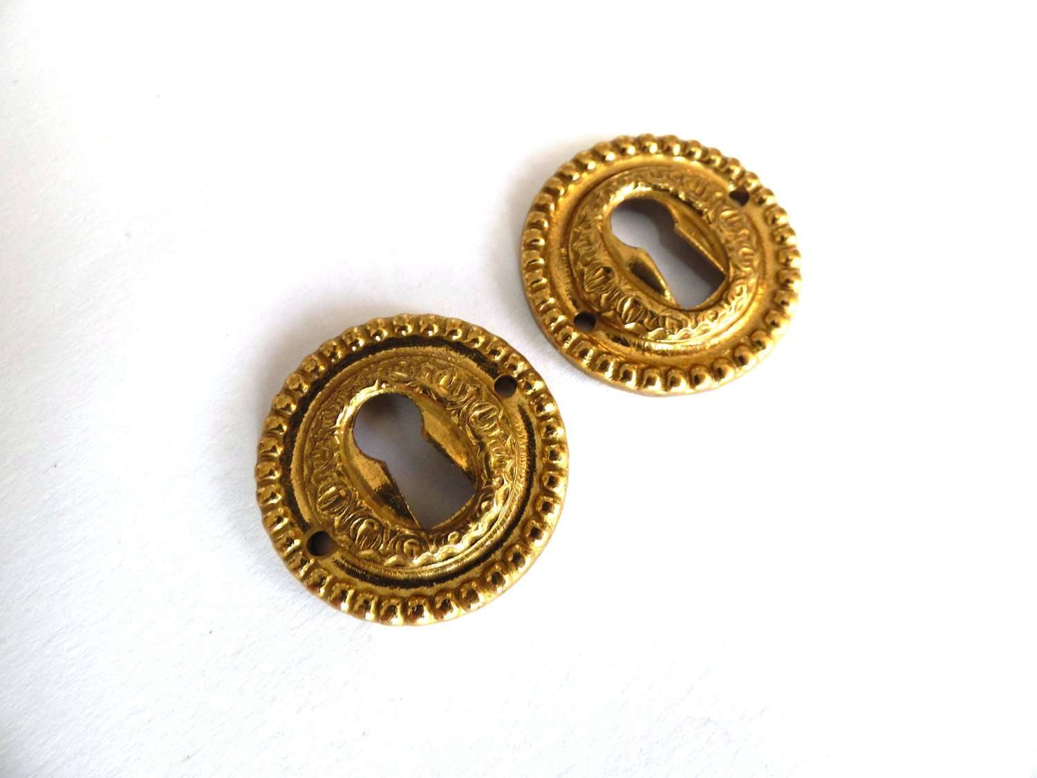 1 (ONE) Brass Keyhole cover, Solid brass Key Hole Frame. – UpperDutch