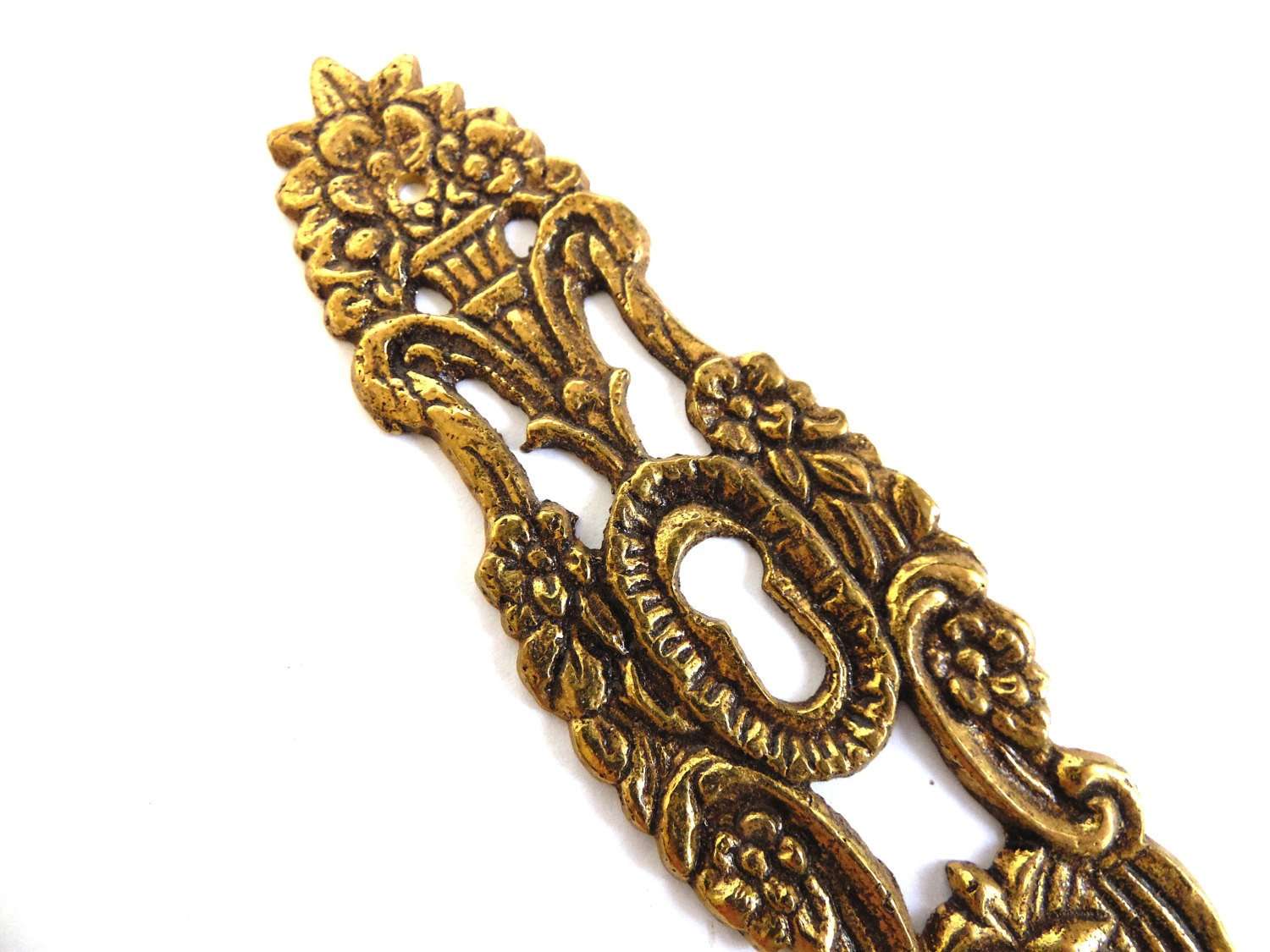 1 (ONE) Antique Ornate Keyhole cover, escutcheon, key hole frame, Vict ...