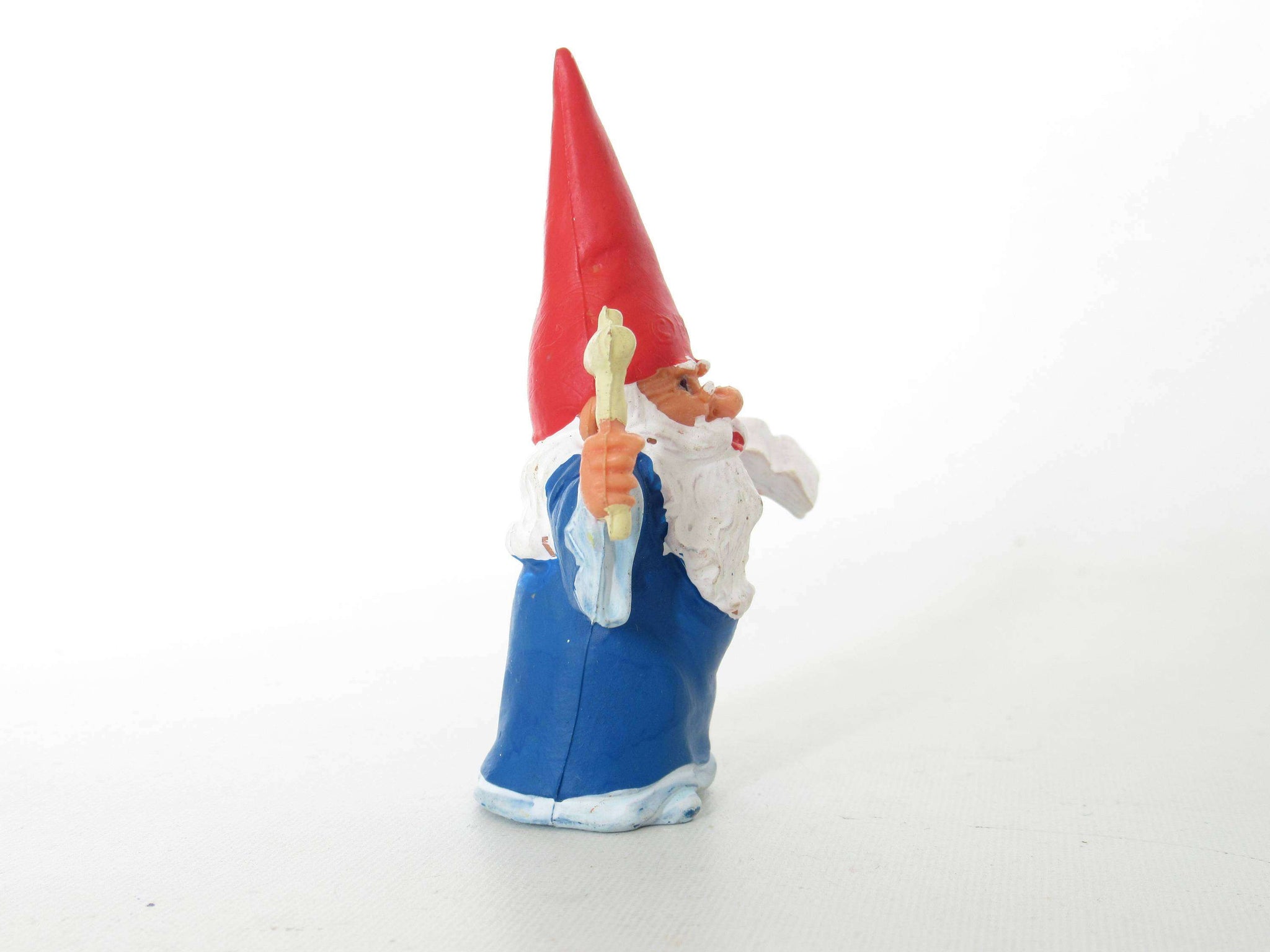 ONE Religious Gnome figurine, after a design by Rien Poortvliet, Brb ...