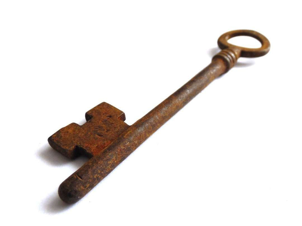 Skeleton Key - Authentic Beautiful antique key / skeleton key, rusty ...