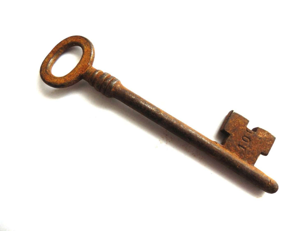 Skeleton Key - Authentic Beautiful antique key / skeleton key, rusty ...