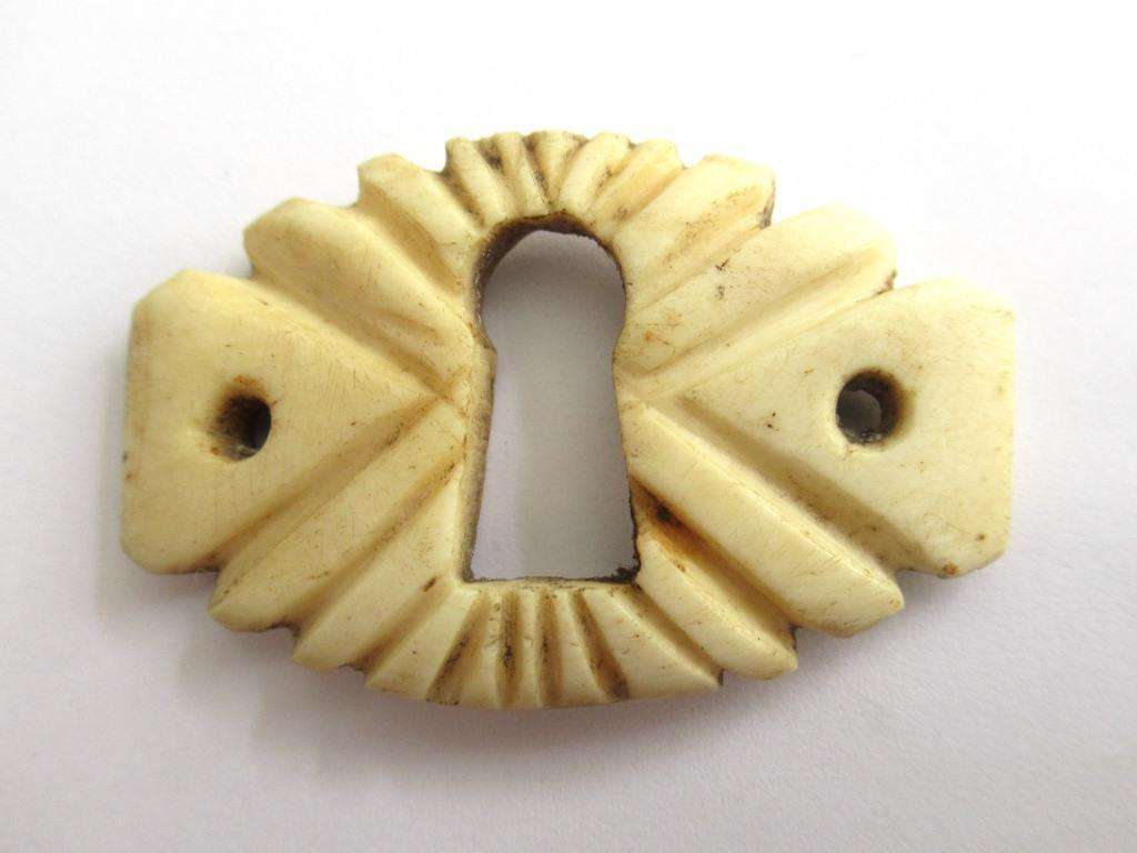 Bone Keyhole cover, plate, bone escutcheon, keyhole frame. – UpperDutch