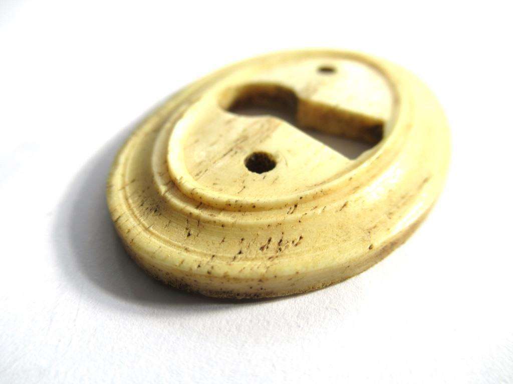 Keyhole cover, plate, bone escutcheon, keyhole frame. – UpperDutch