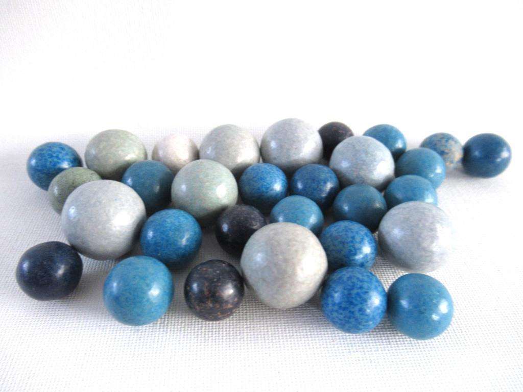 Marbles, Set of 30 Blue Antique Clay Marbles – UpperDutch
