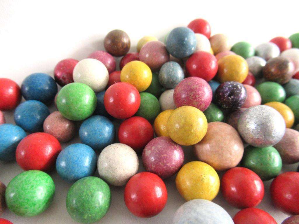 Set of 100 Antique Clay Marbles. – UpperDutch