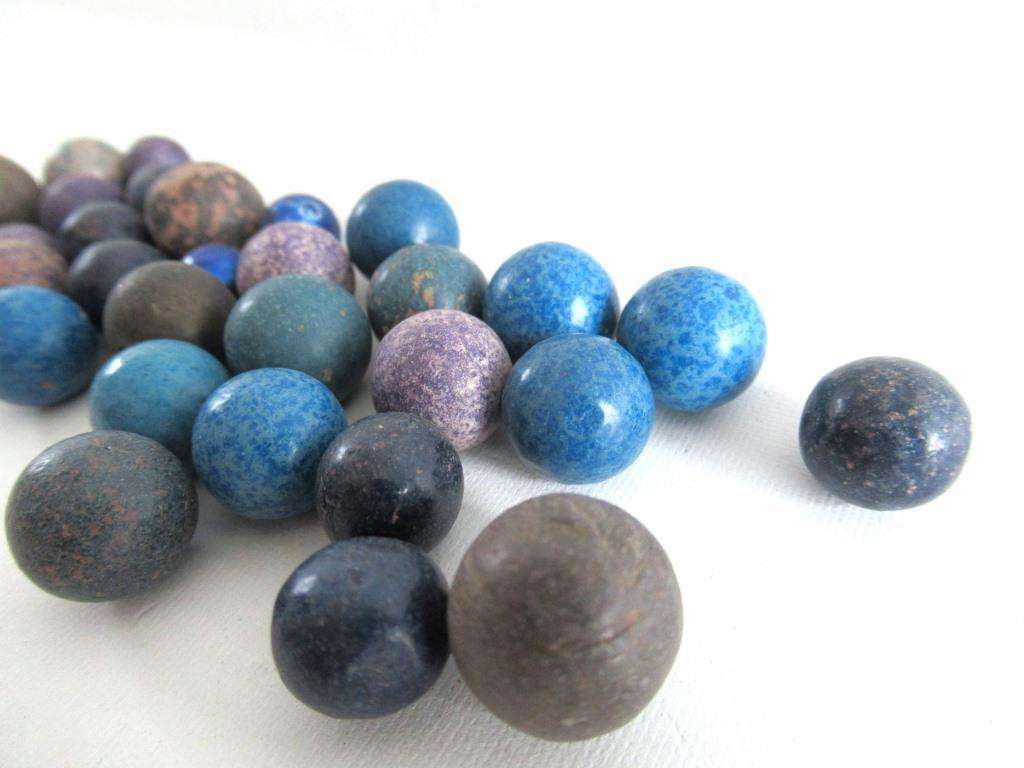 Set of 30 Antique Clay Marbles. – UpperDutch