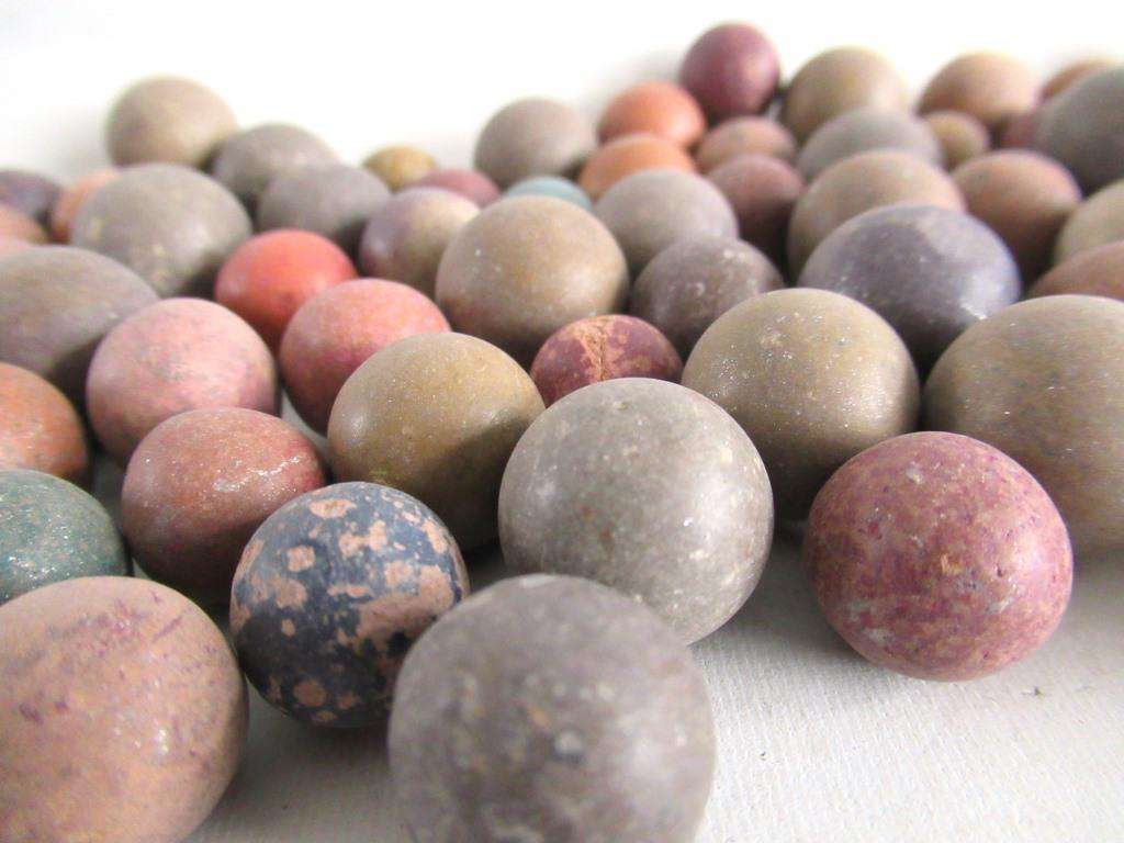 Set of 75 Antique Clay Marbles, old marbles. – UpperDutch